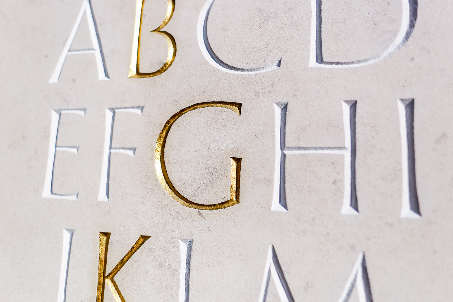 Cadra Type Co — GRAVURE ROMAIN SANS SERIF